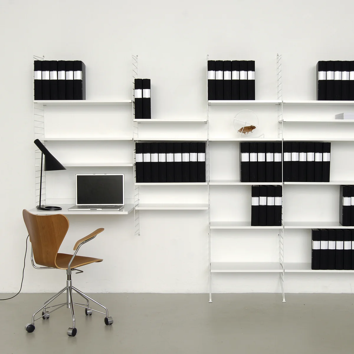 Regalsystem von String kaufen | Connox Shop