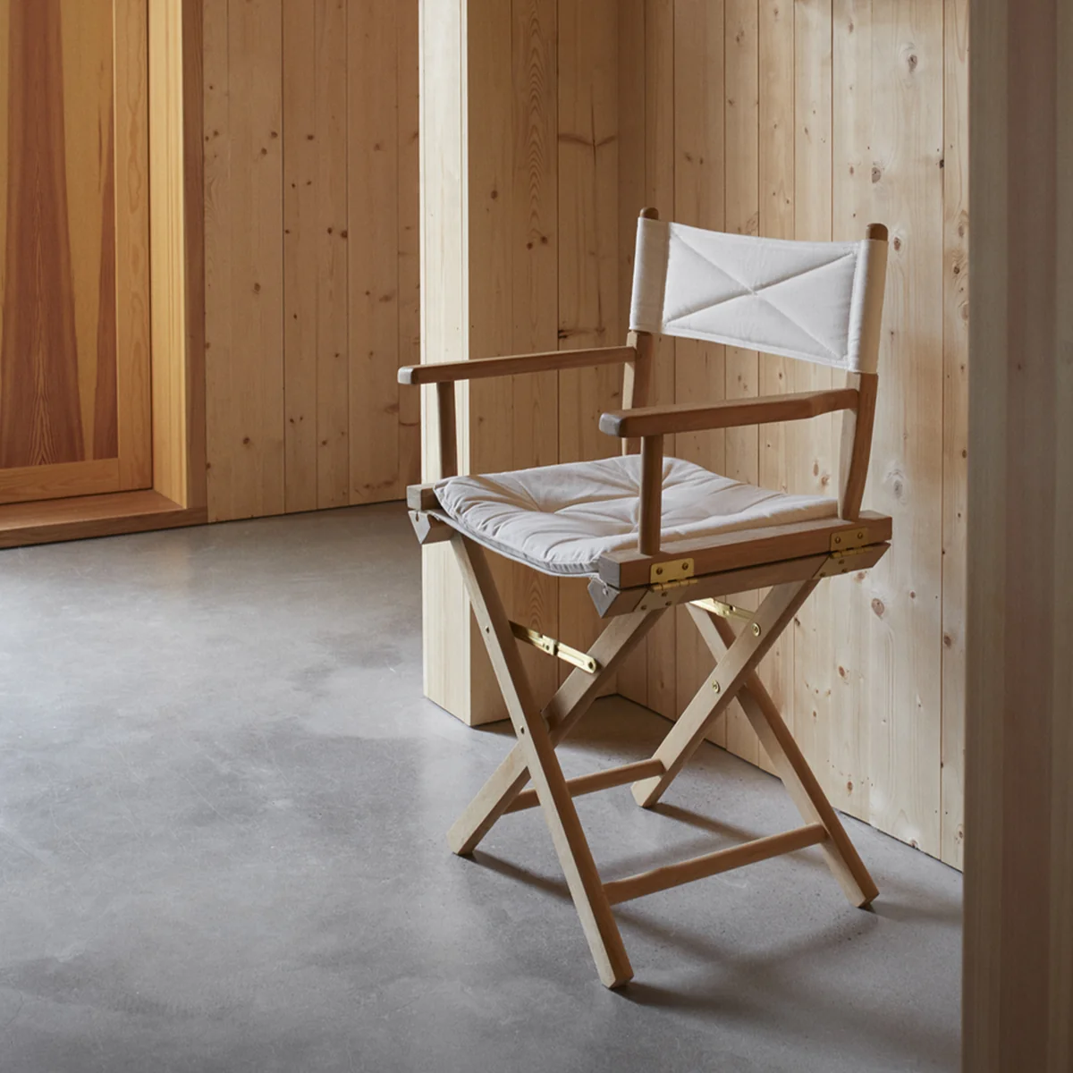 Director's Chair von Skagerak im Design-Shop