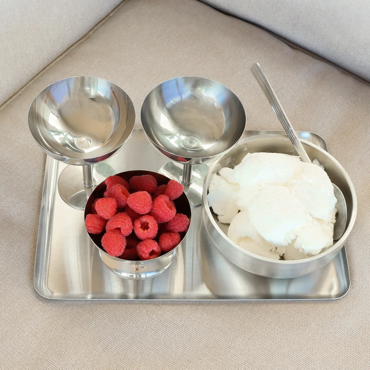 Serviertablett von Nichba | Connox