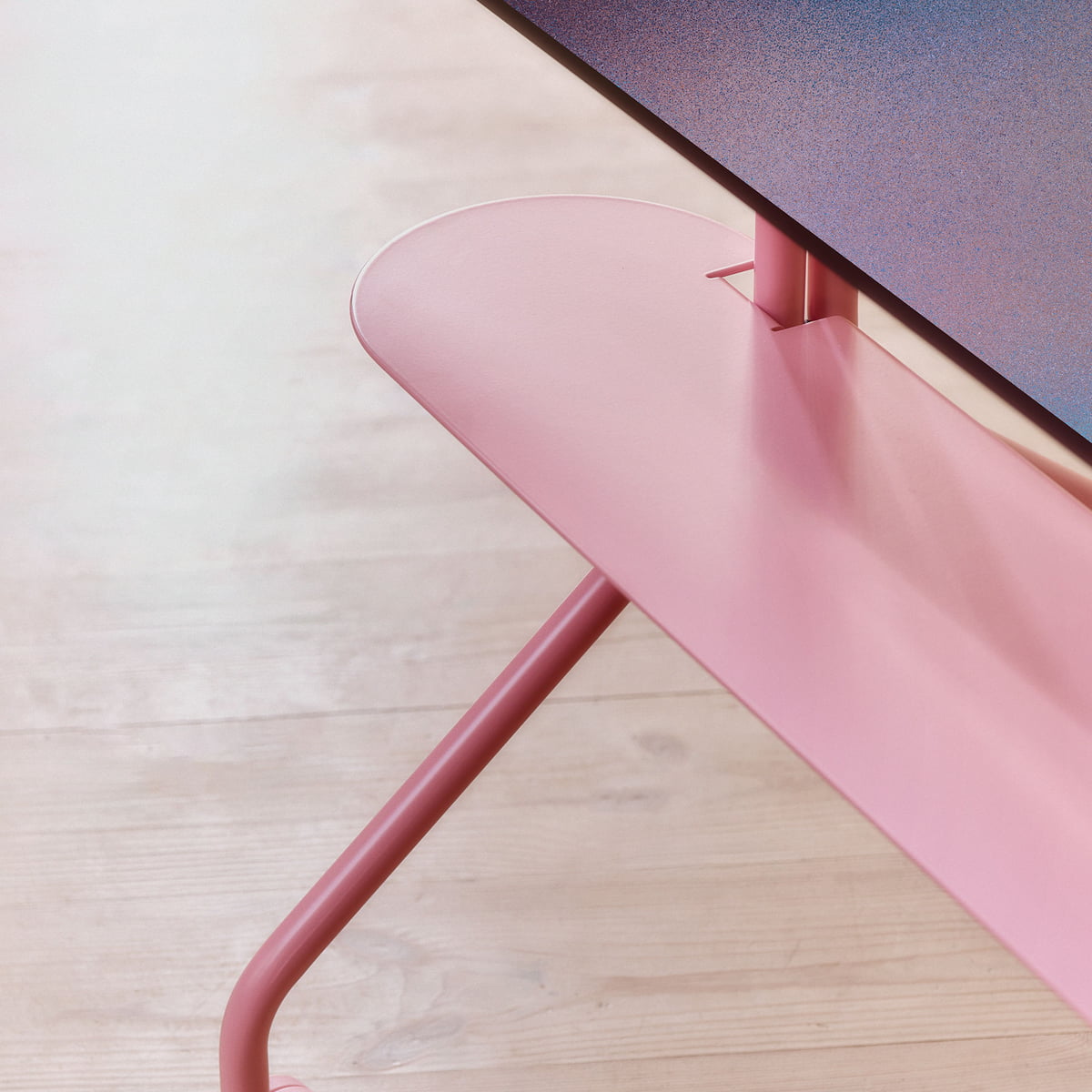 Pipe Shelf von Pedestal | Connox